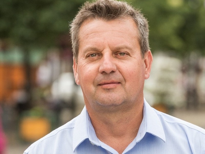 56 évesen újra apa lesz Klausmann Viktor - Habostorta.hu 56 évesen újra apa lesz Klausmann Viktor - Habostorta.hu